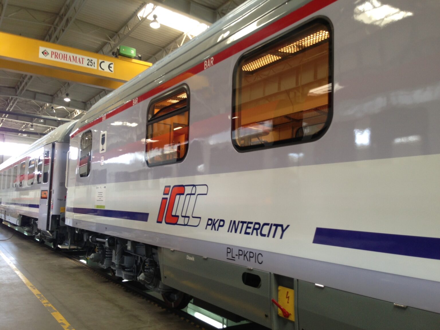 PKP Intercity szykuje dwie nowe trasy kolejowe na Podkarpaciu